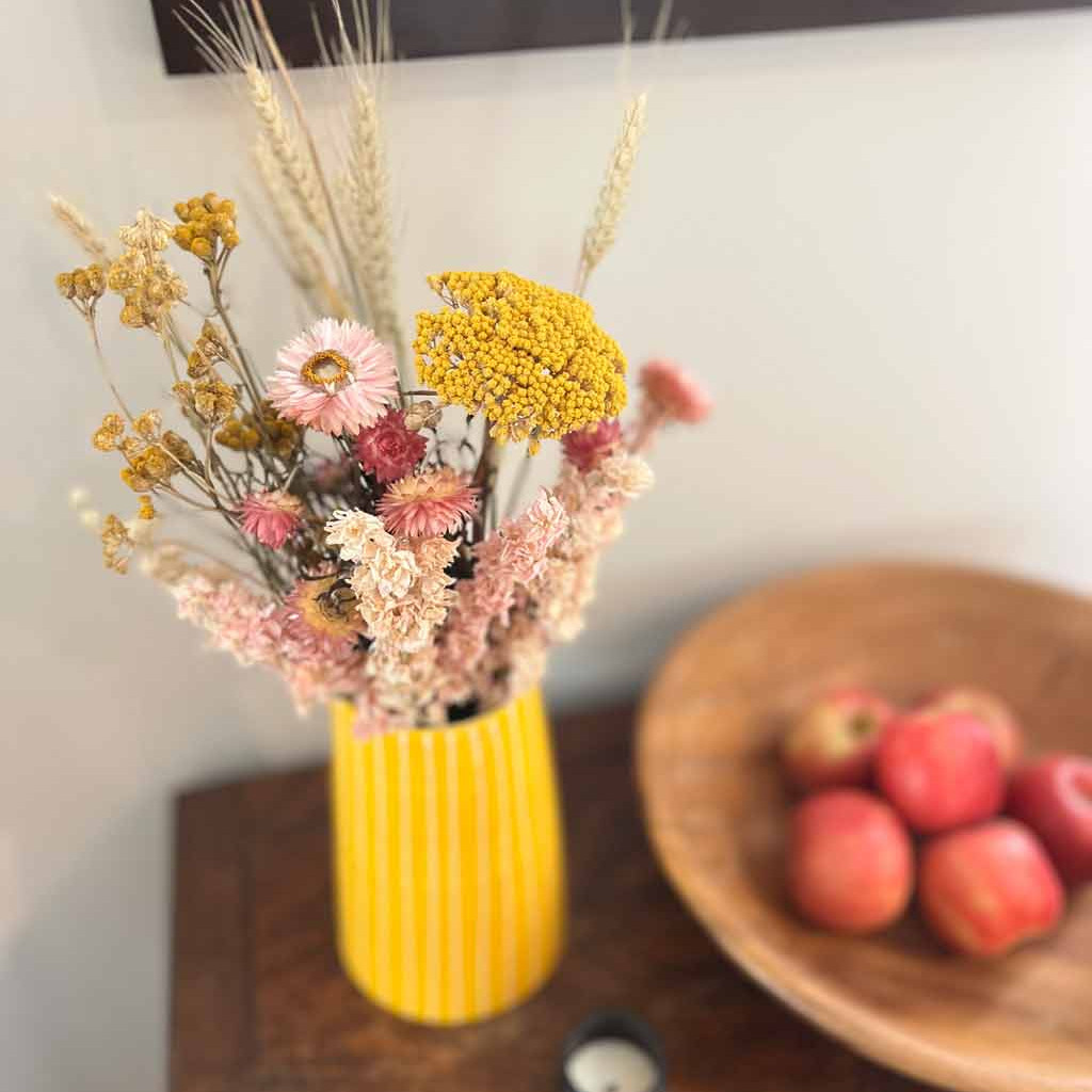 6 simple tips for extending the life of your dried flowers. - Kin & Co